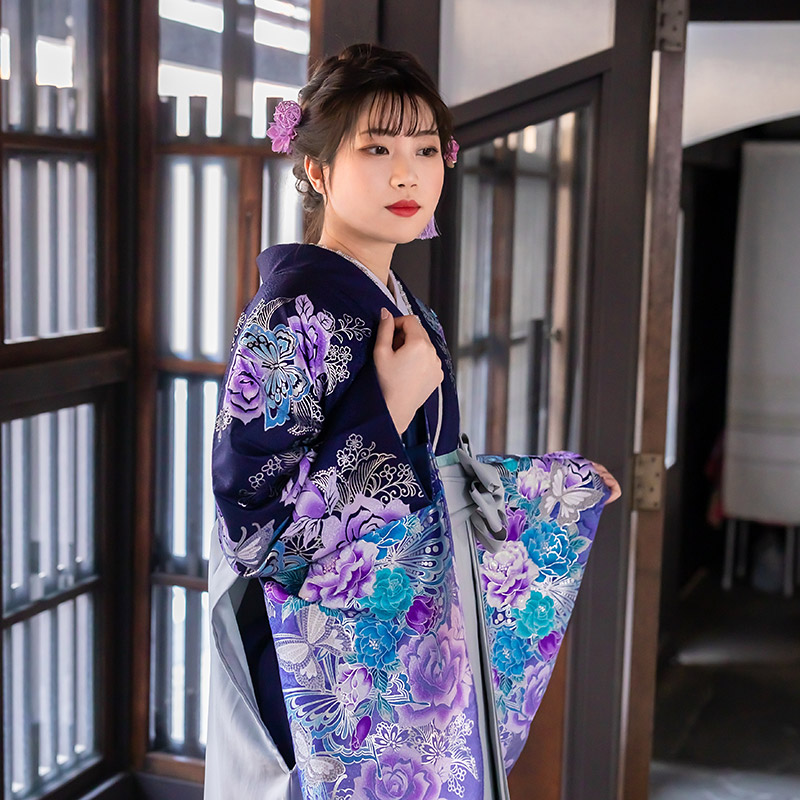 二尺袖袴：PATTi PATTiG325 黒・青紫 蝶とバラ│ 袴レンタル │ 京都